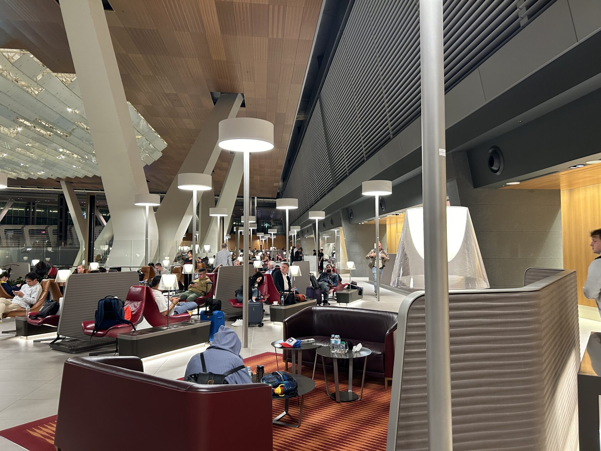 ドーハ・ハマド空港ワンワールドラウンジ紹介！エコノミーでも無料！ - マイルで海外旅行に行きたい！